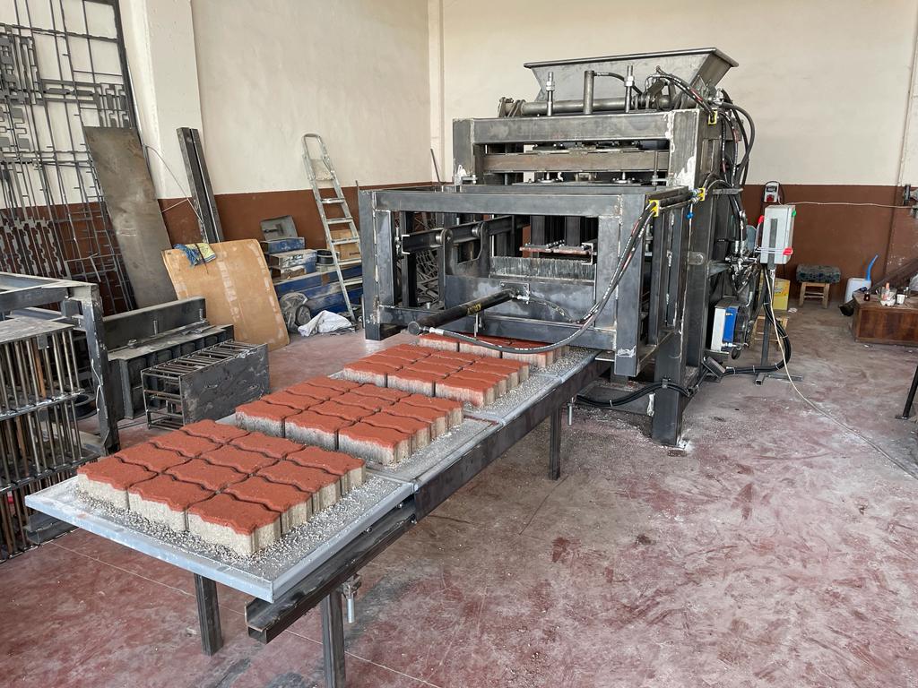 AUTOMATIC BLOCK AND PAVERS MACHINE (BLT4000BP)